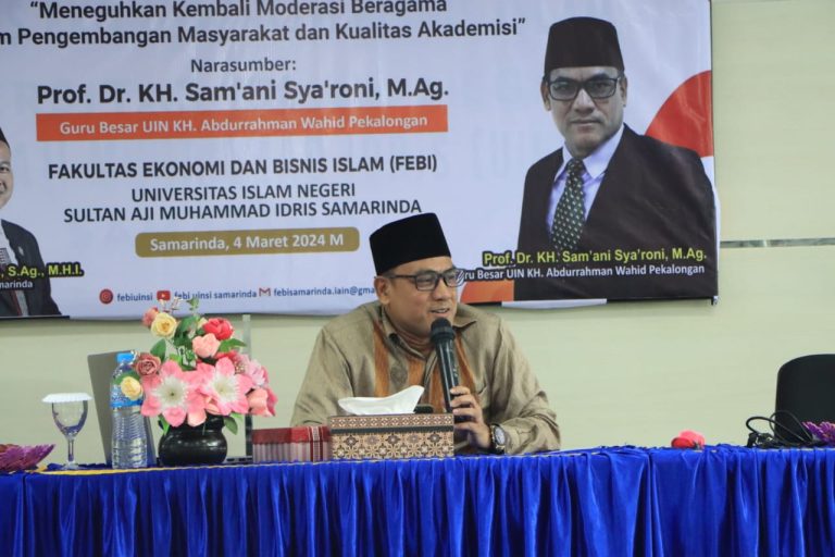 Prof. Sam’ani Beri Penguatan Moderasi Beragama di FEBI UIN Sultan Aji ...